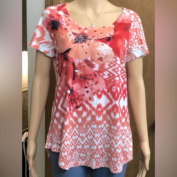 World unity | Tops | World Unity Hi Low Top With Gold Beading Very Cool ...